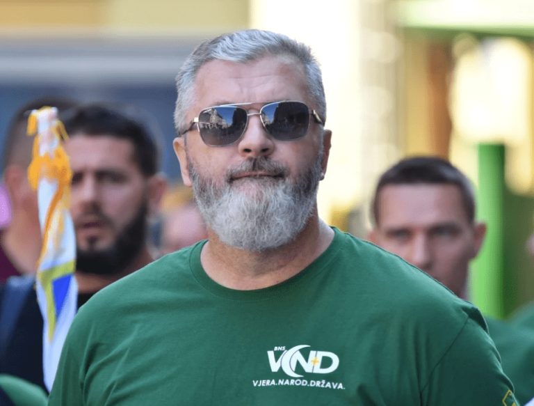 Nakon što je žena otjerana dok je klanjala: Musa pozvao sve u Široki ...