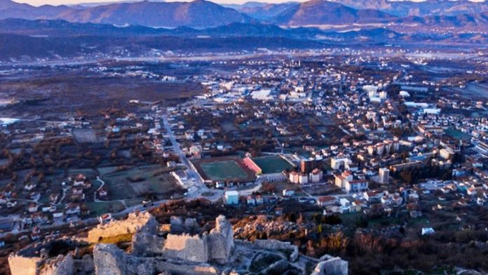 Lijep primjer iz bh. grada: Penzionerima uz decembarsku penziju još po 100 KM, studentima 500 ...